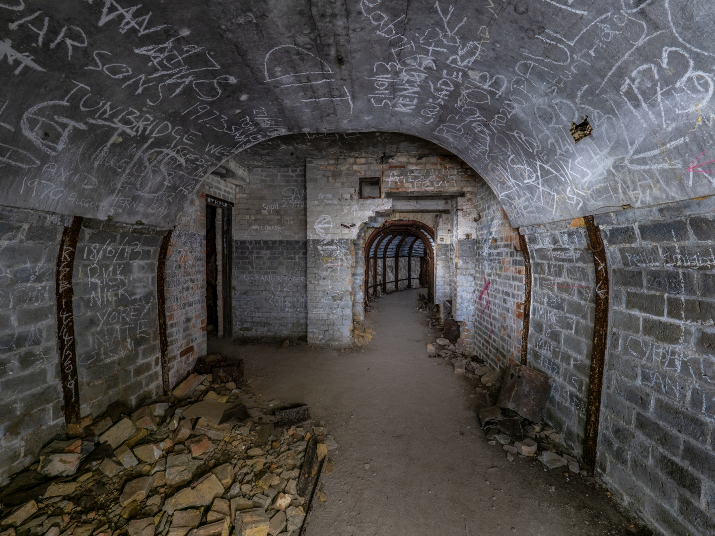 Langdon Hole „Dumpy B“ – EXPLORING STARTS WHERE DAYLIGHT ENDS